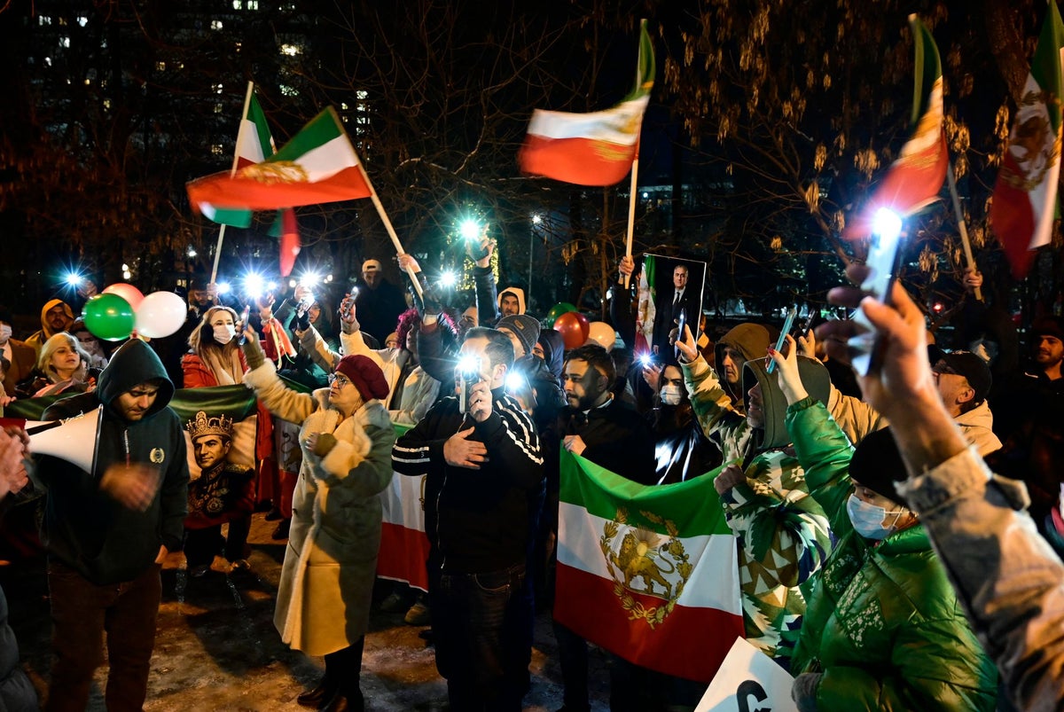 Iran protests latest: US deploys more forces to Middle East