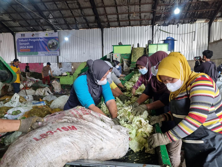 Menteri LH tegas larang insinerator mini, tetapi Bandung masih menggunakan