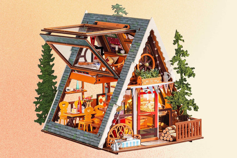 This Tiny House Puzzle Lets You Build Your Very Mini Own Cabin Hideaway ...