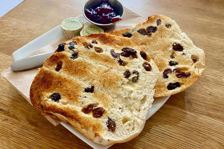 I visited one of UK's best places to live 15 minutes from Surrey with ...