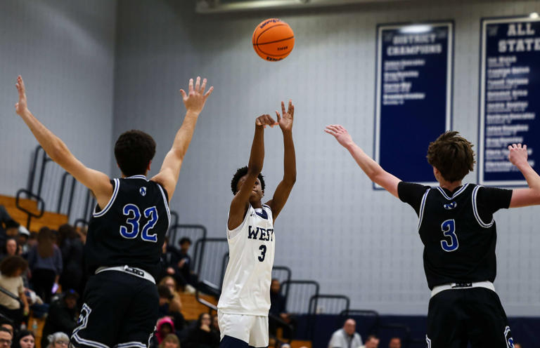 Boys basketball photos: Nazareth at Pocono Mountain West, Jan. 15, 2026