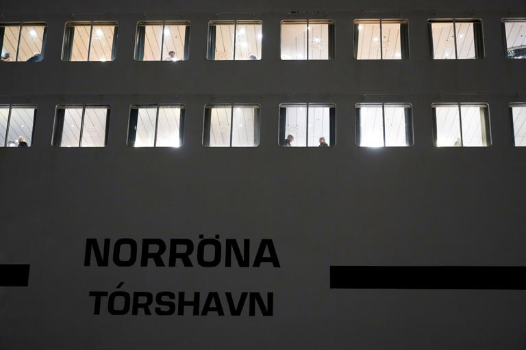 Nå er fergen Norröna i Oslo – med 1000 håndballsupportere