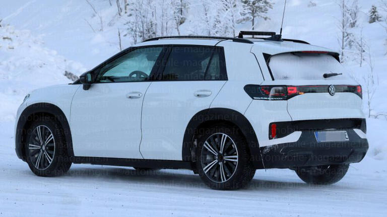Futur Volkswagen ID.Cross : premières photos du SUV urbain électrique ...