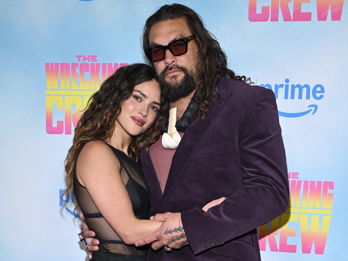 Jason Momoa: Inniger Pärchen-Auftritt mit Freundin Adria Arjona