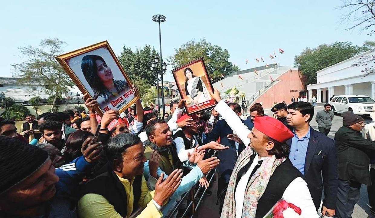 BJP turns more communal when it is weak: Akhilesh