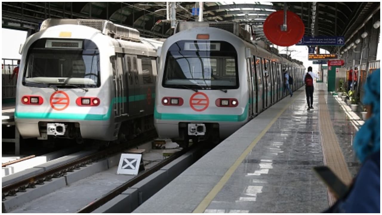 Delhi Metro to launch bike taxi, auto and cab services at 10 stations ...