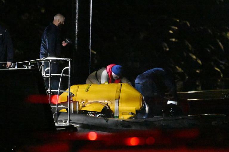 'Unprecedented' double bomb drama in Devon is over after two explosions