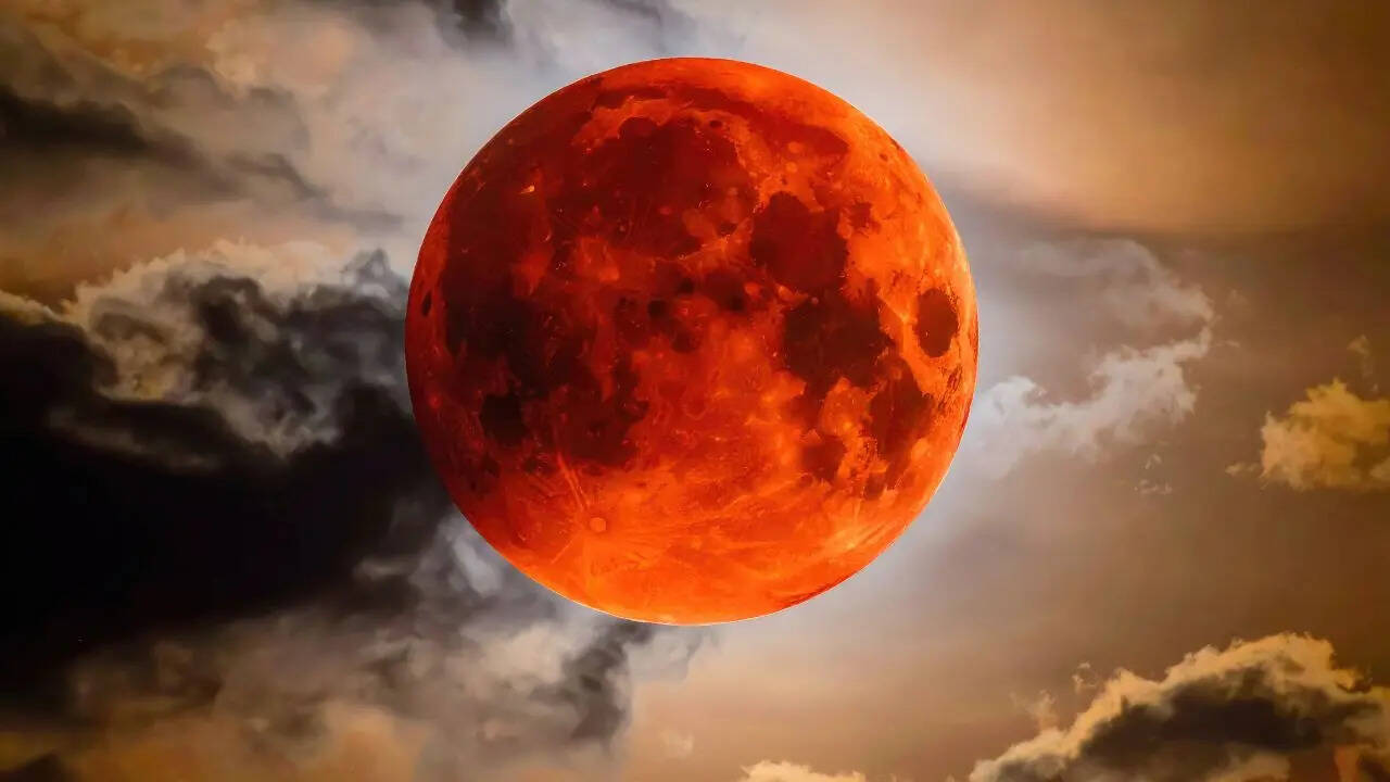 March 3 blood moon: What to know about the 82-minute red moon eclipse 2026