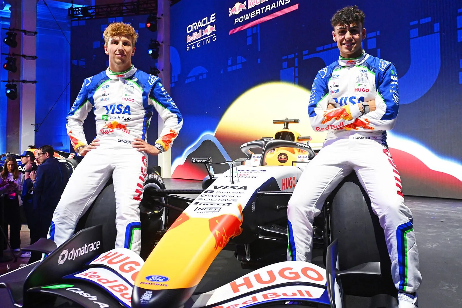 Λευκά χρώματα με το μπλε της Ford για τη Racing Bulls το 2026