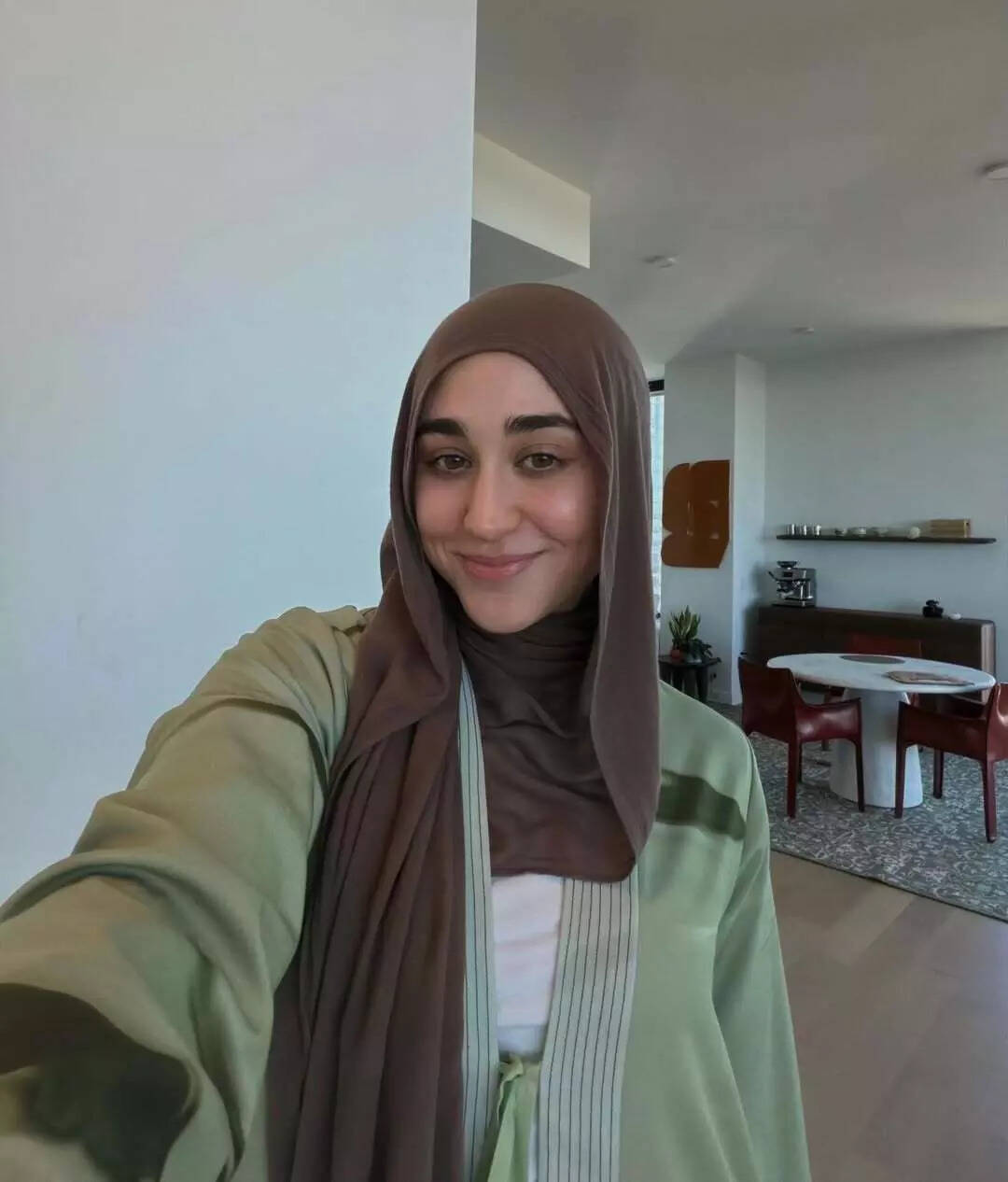 What fitness influencer Leana Deeb eats in a day to fuel workouts ...