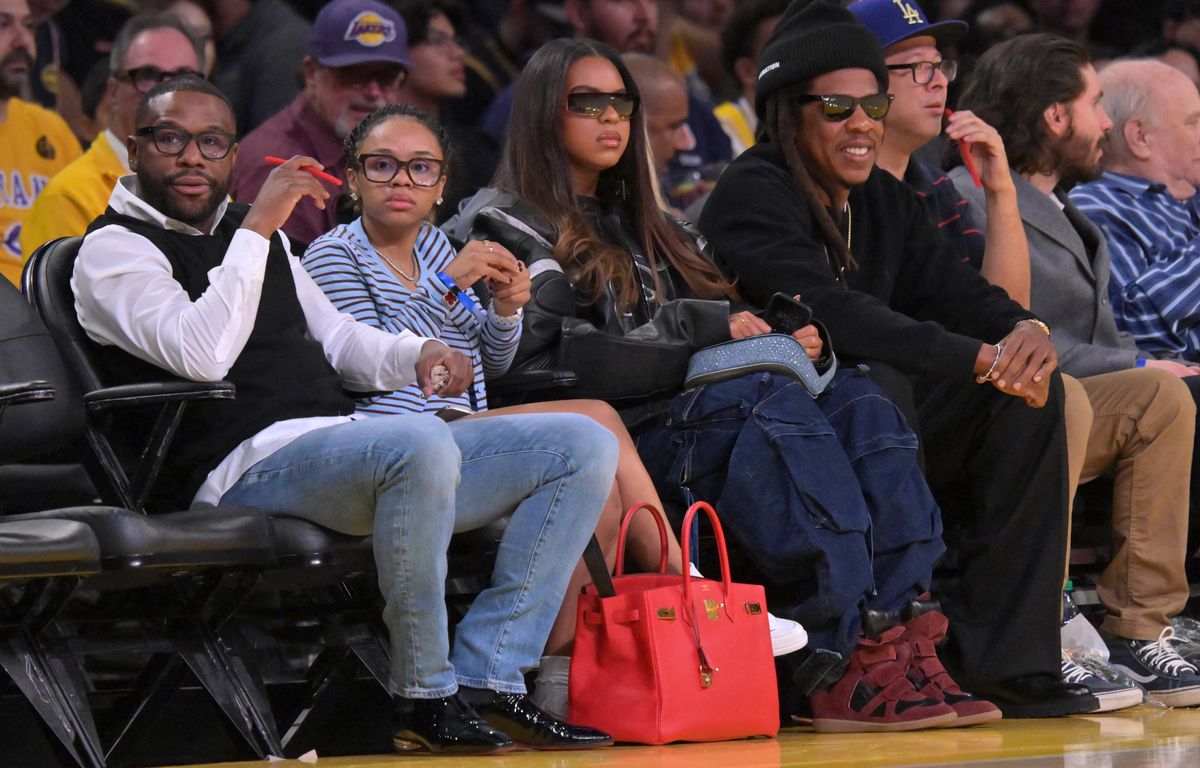 La fille de Beyoncé et Jay-Z remet cette basket (extrêmement moche) au ...