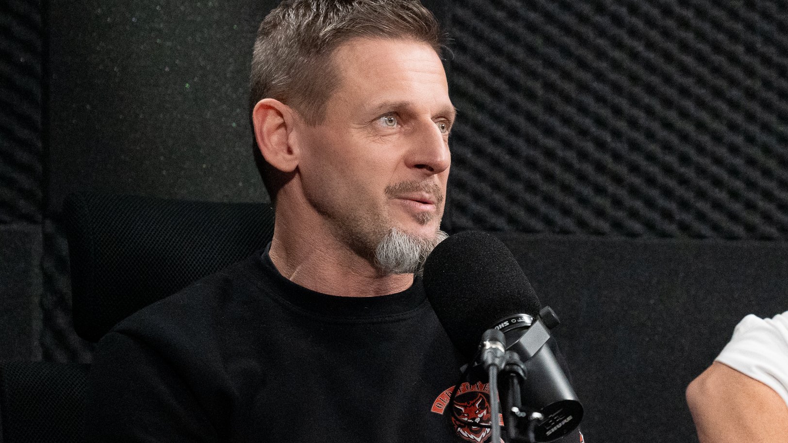 Kabaret Ani Mru-Mru odwołał występy. Menedżer zabiera głos