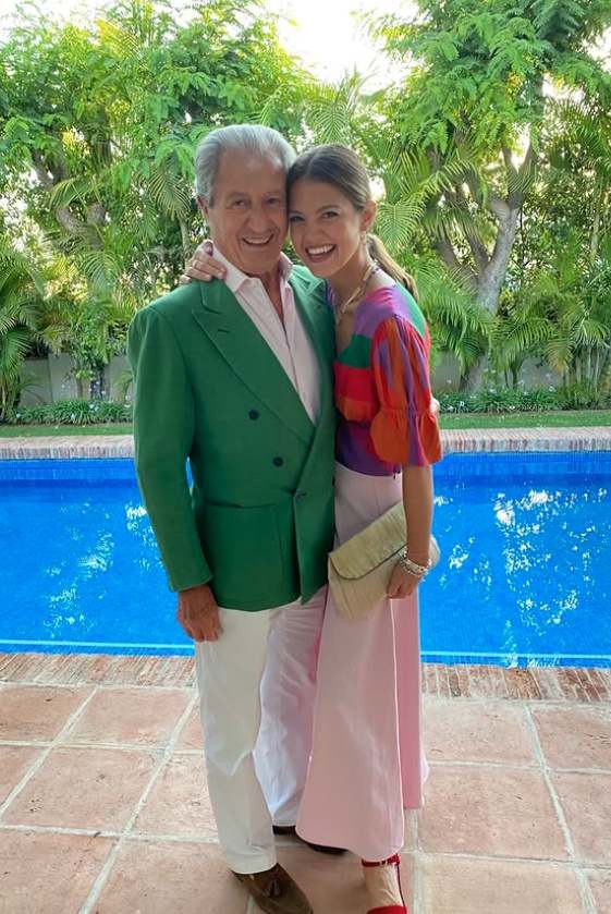 Isabelle Junot muestra las fotos más familiares de su padre antes de ...