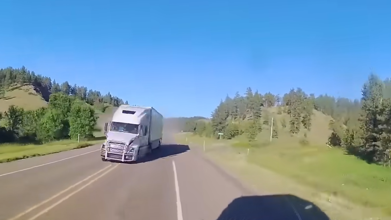 The moment a truck lost its brakes on camera