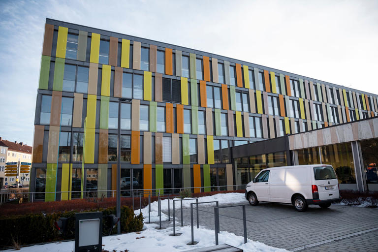 Illegale Dieselgeschäfte in Millionenhöhe – Prozessauftakt