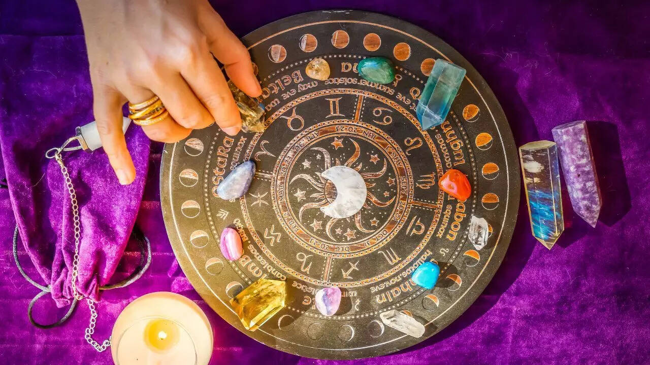 4 zodiac signs and charms they must carry for boosting luck