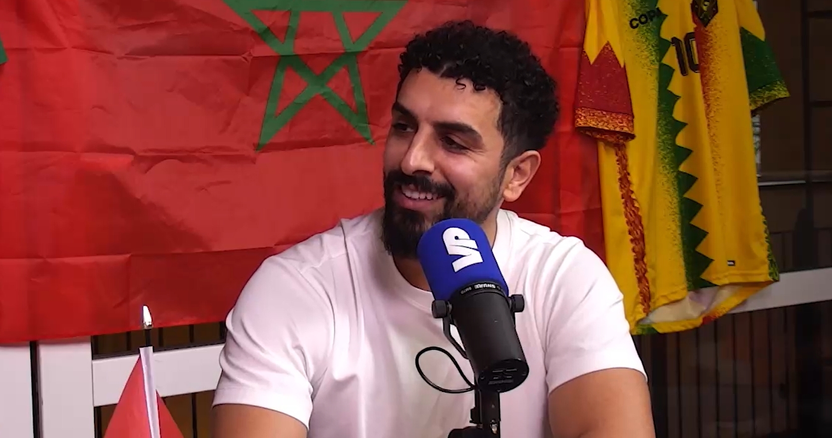 Er is wel wat gebeurd, er zijn open wonden, maar Slot gaat Salah gewoon ...