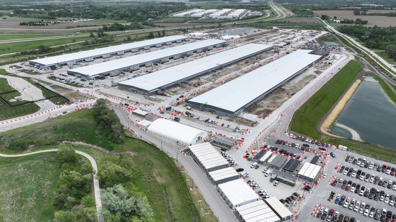 Microsoft's next data center buildings to use "zero-water" technology