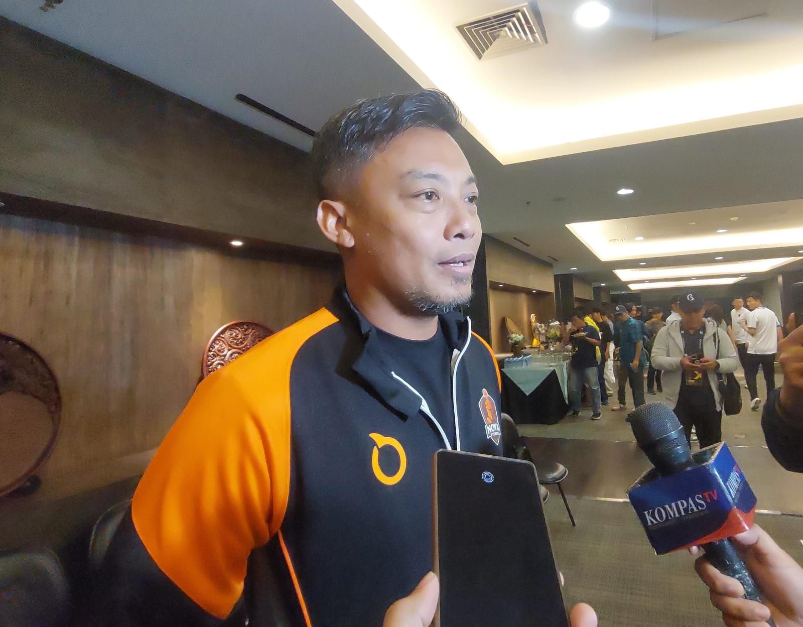 Kenang kepemimpinan Peter White, eks timnas Indonesia harap John ...