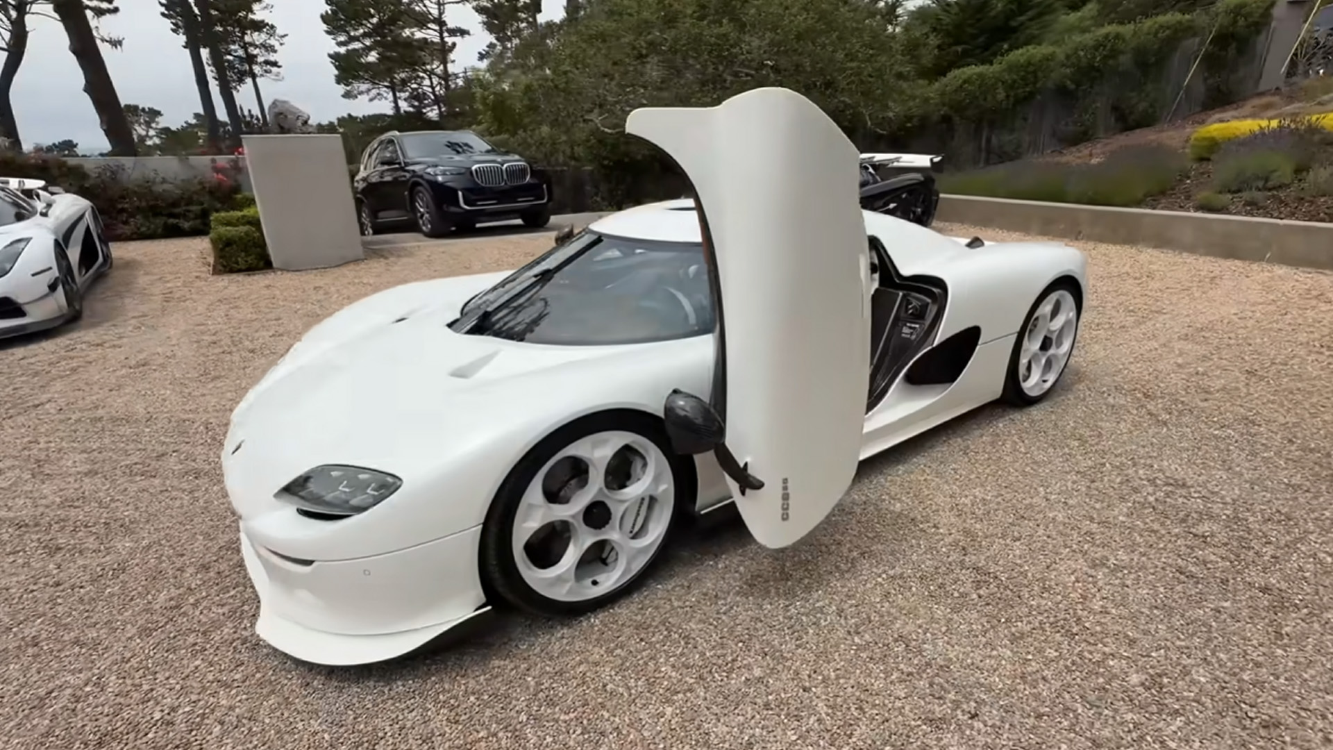 What it's like to drive a Koenigsegg CC850