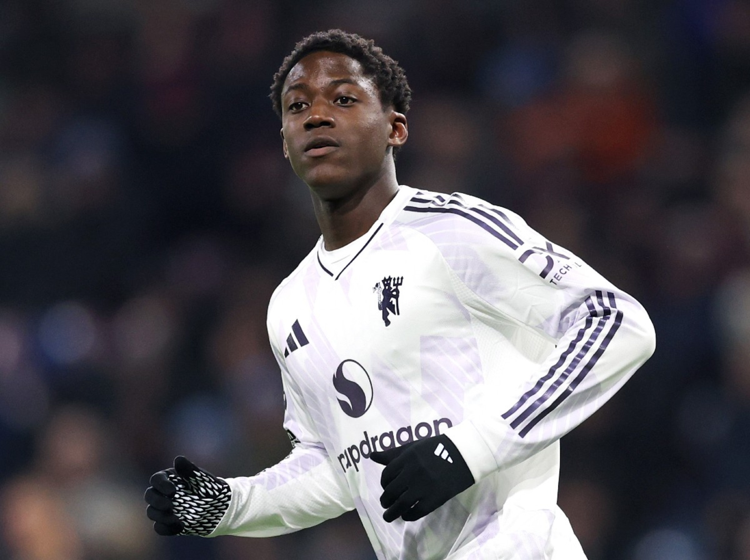 Sources: Update on transfer saga that impacts Man United & Chelsea ...