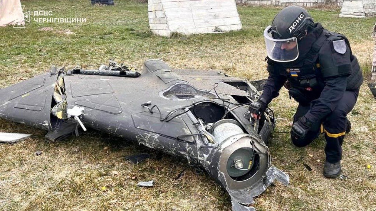 Ukraine captures Shahed with MANPADS as Russian drones fire back