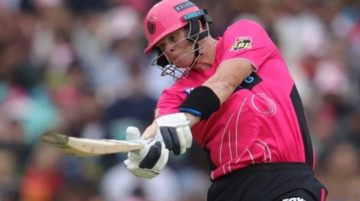 Watch: Steven Smith creates BBL history with 32-run over vs Ryan Hadley