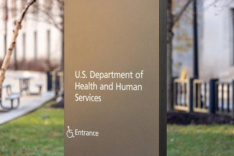 US HHS to start study on cellphone radiation