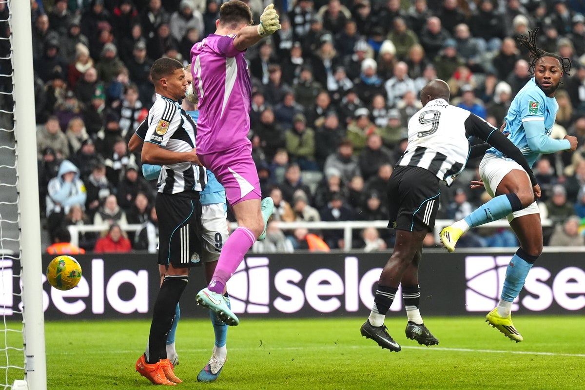 Newcastle boss Howe delivers VAR verdict after Man City controversy