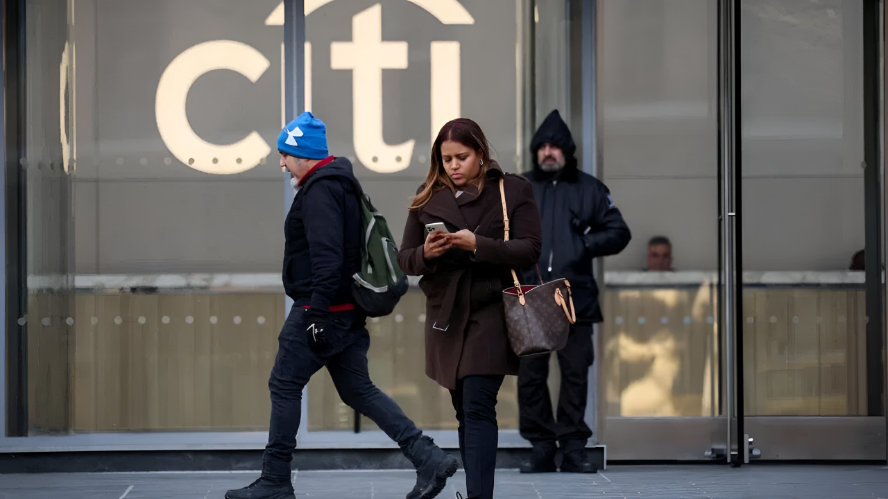 1,000 Citigroup workers lose jobs this week—19,000 more cuts coming