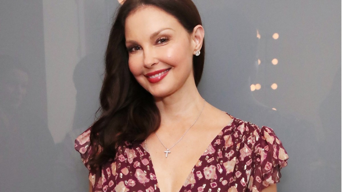 '90s movie star honors late mother in heartfelt Instagram tribute