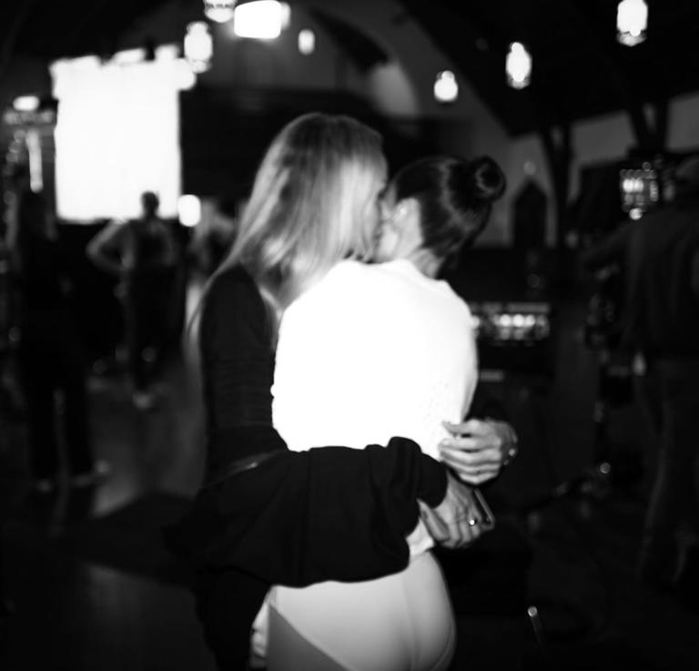 Nicola Peltz leans on 'most beautiful' mom amid feud with Brooklyn ...