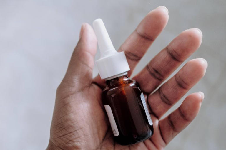 Warning issued to anyone who uses decongestant nasal sprays
