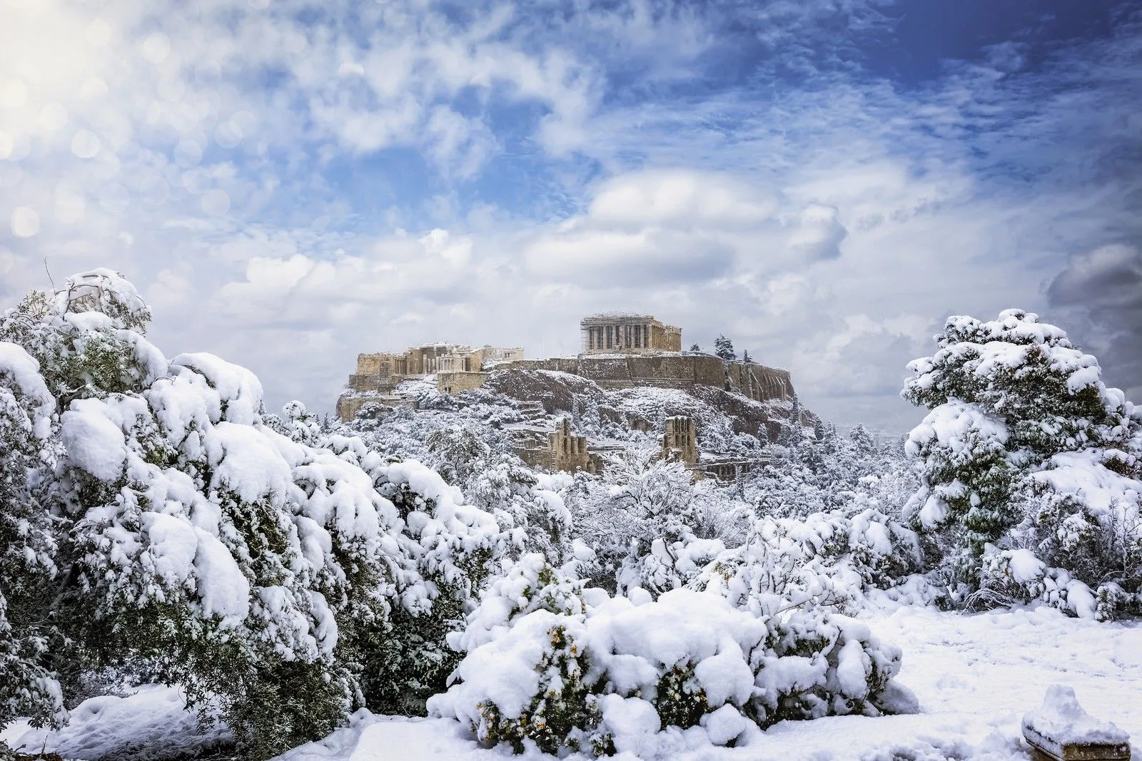 Χιονοπόλεμος χωρίς... χιόνι μεταξύ μετεωρολόγων – Η ανάλυση του Θοδωρή ...