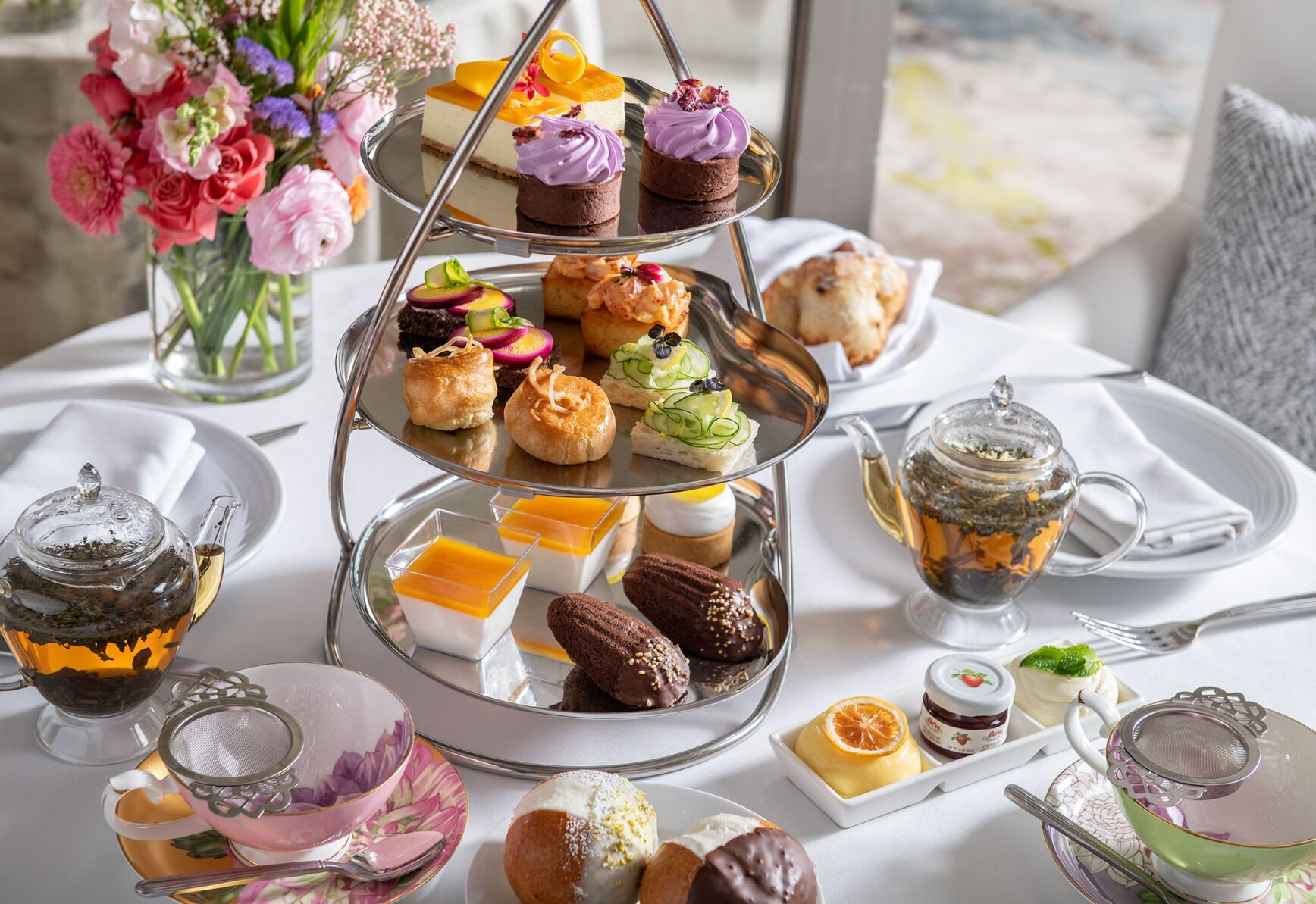 The London West Hollywood launches the Golden Scone Afternoon Tea in ...