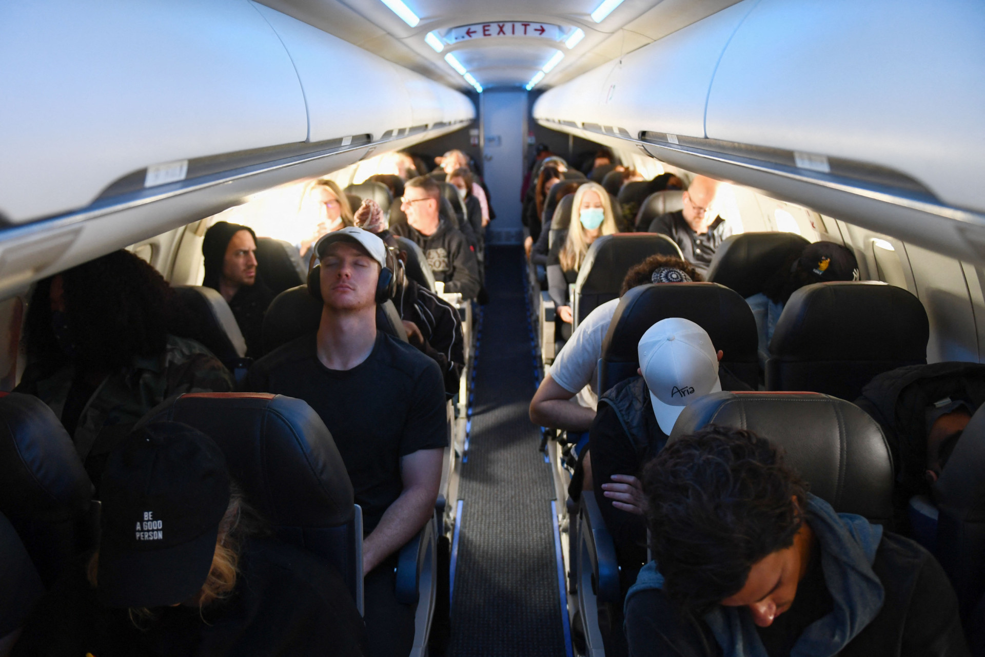 Things you should never do on an airplane