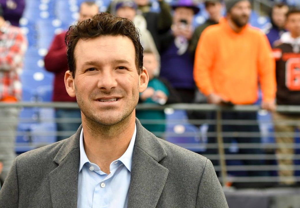 Tony Romo responds to CBS criticism after playoff broadcast