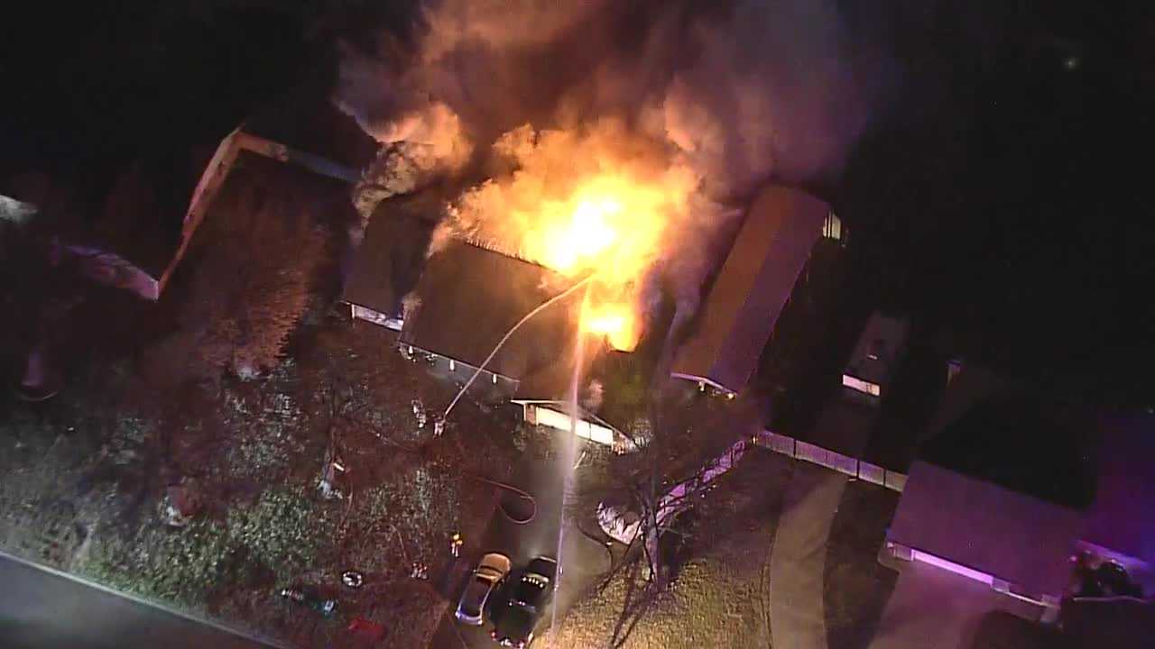 Sky 5 live: Large fire breaks out at home on west side of OKC metro