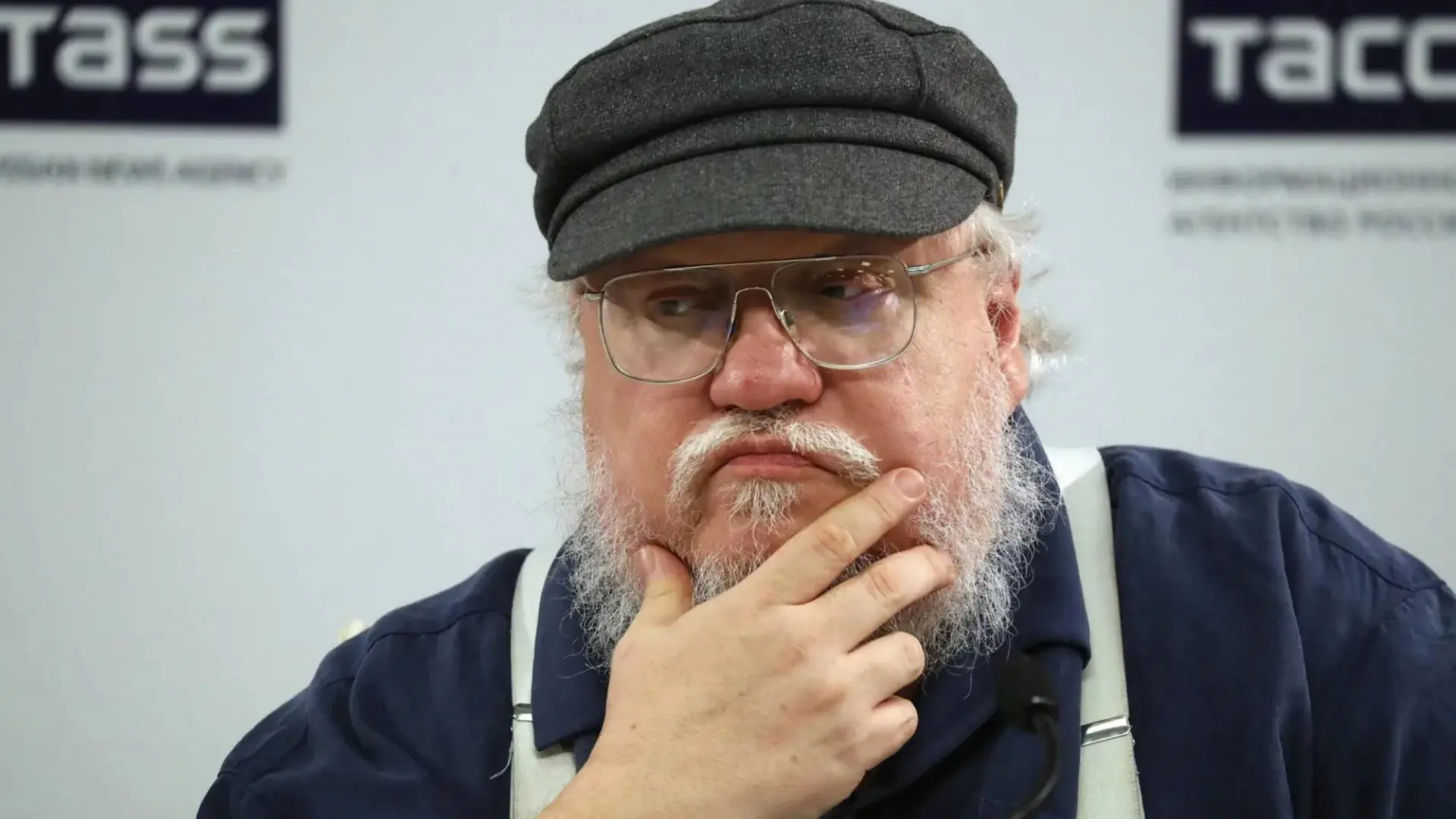 George RR Martin rompe su silencio sobre su disputa con el showrunner ...