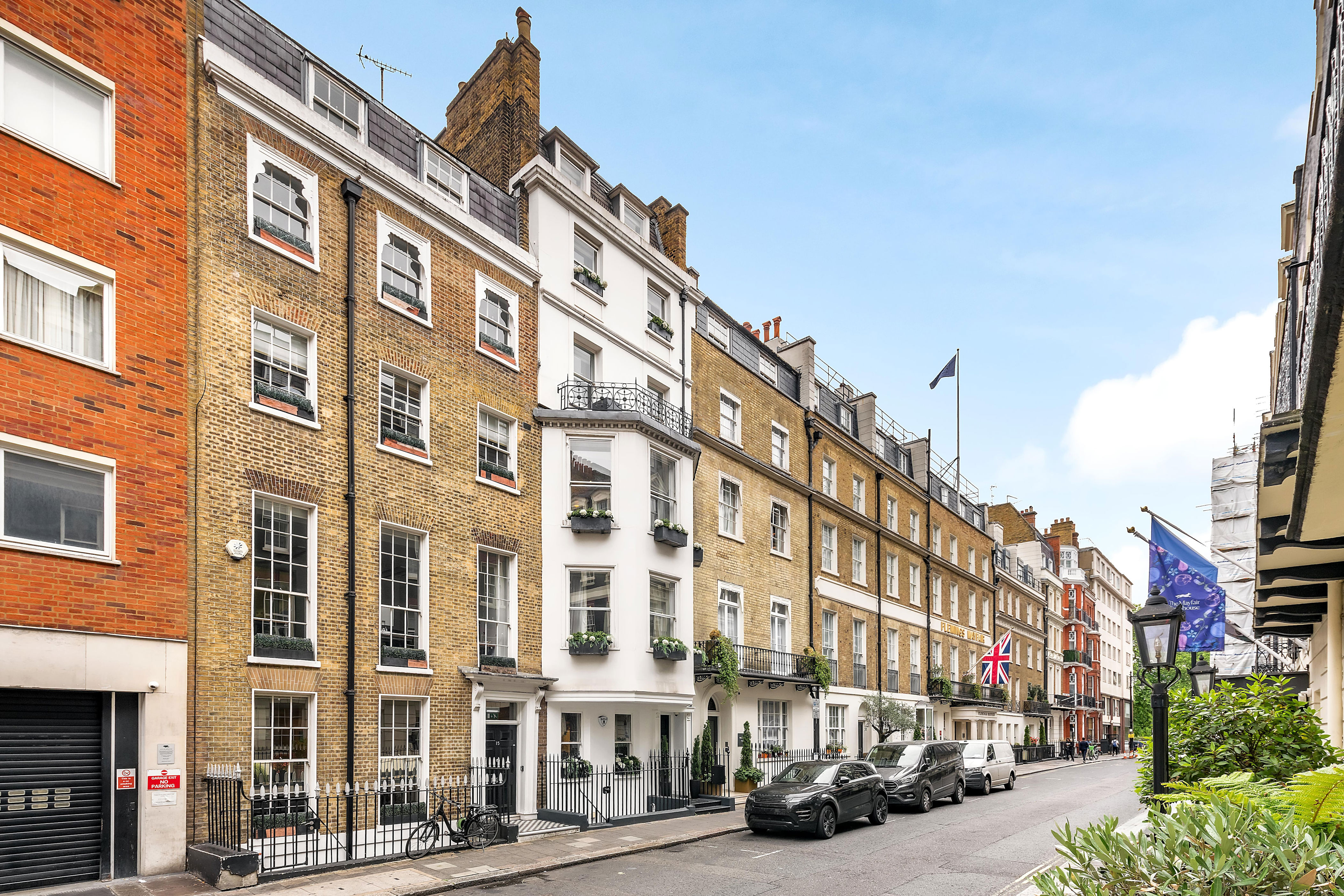 Emirati businessman puts £14m Mayfair mansion that inspired Oscar Wilde ...