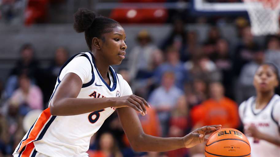 Auburn women's basketball stuns No. 21 Alabama 58-54