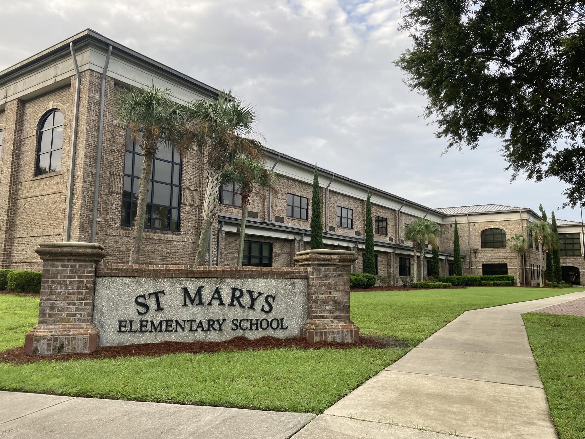 Bat infestation shuts down Georgia elementary school building