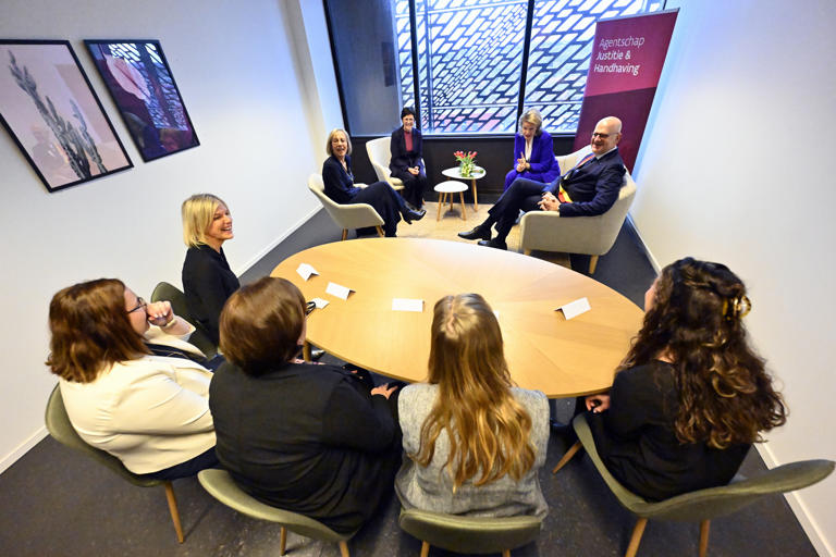 La reine en visite à Hasselt dans le cadre de la lutte contre la ...