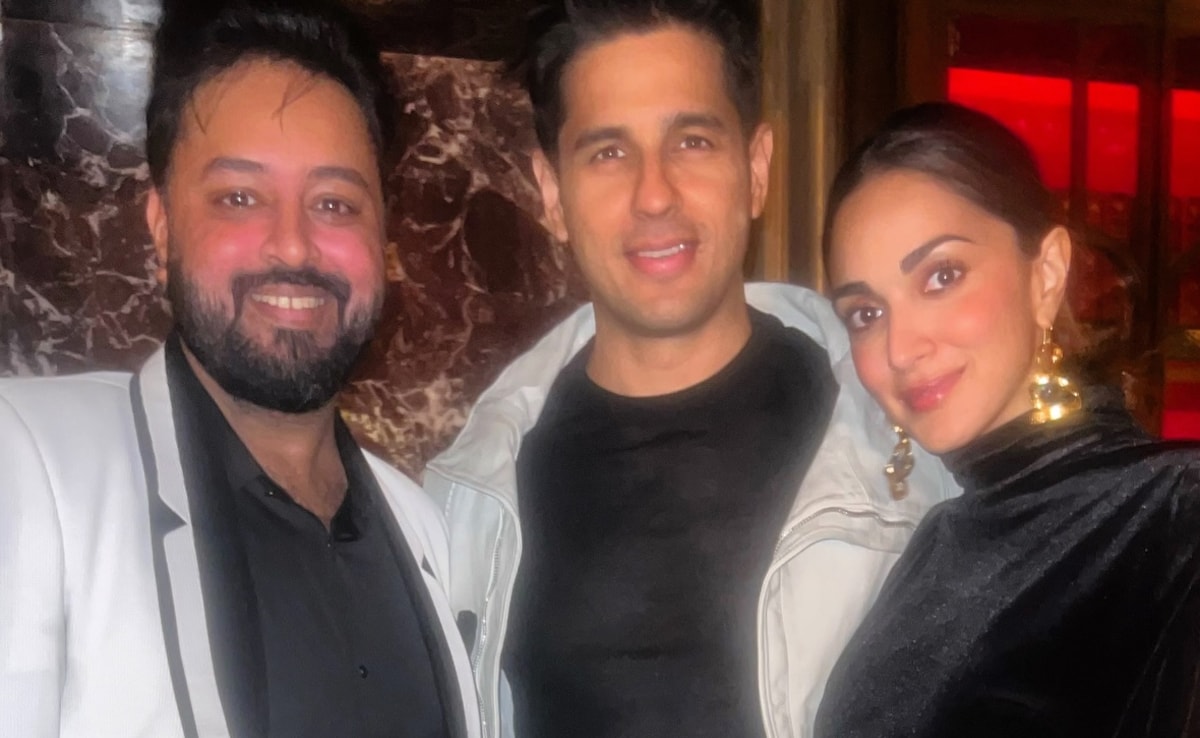 Inside picture from Sidharth Malhotra's amazing 41st birthday bash with ...
