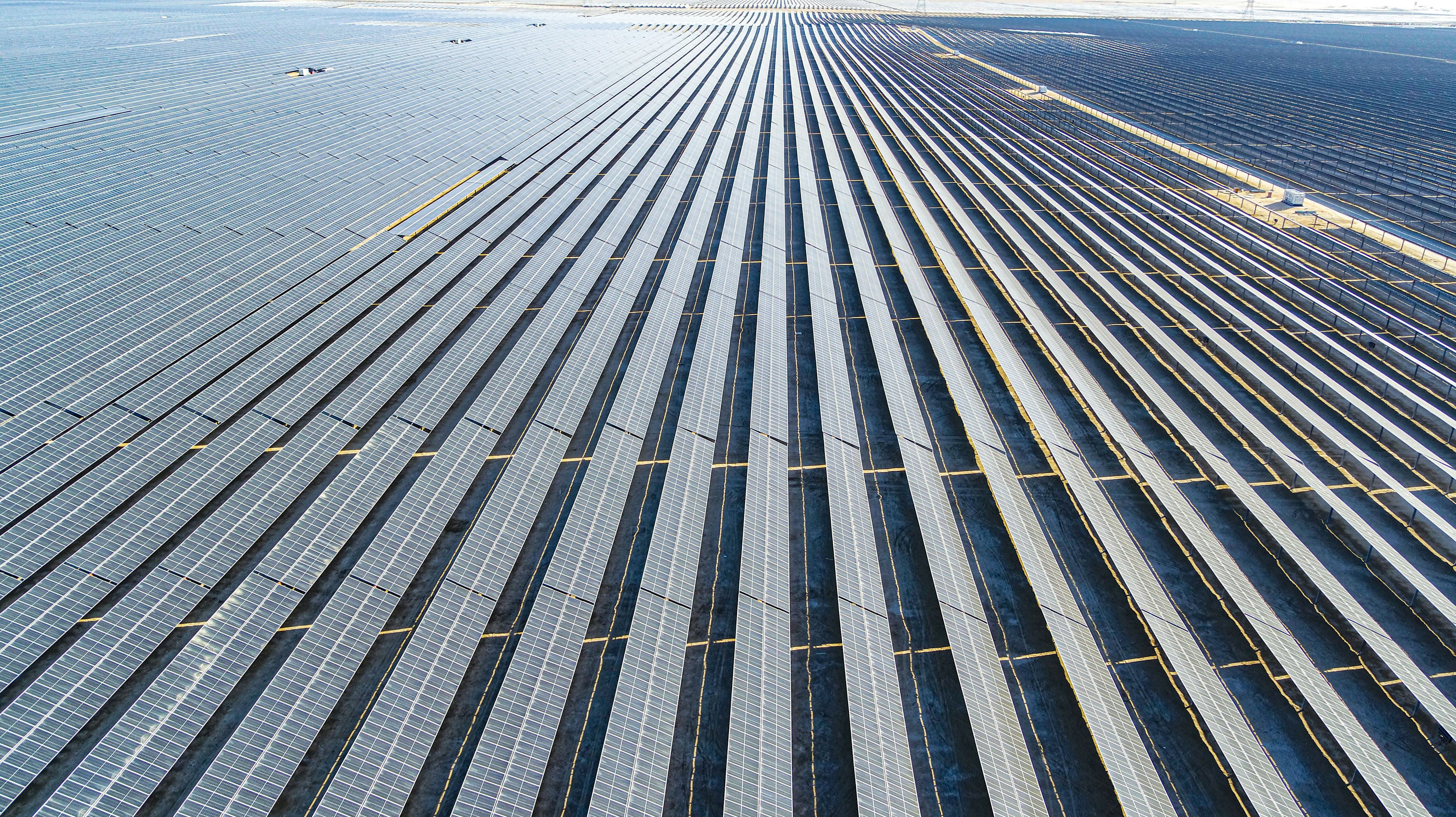 Energy companies issue $870.8m green bond for UAE's Al Dhafra solar ...