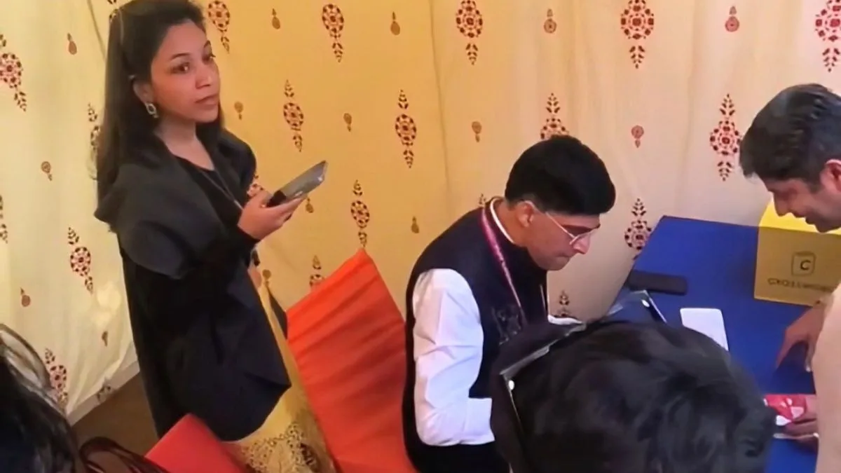 JLF 2026: Chess wizard Vishy shares success mantra with kids - 'Rely on ...