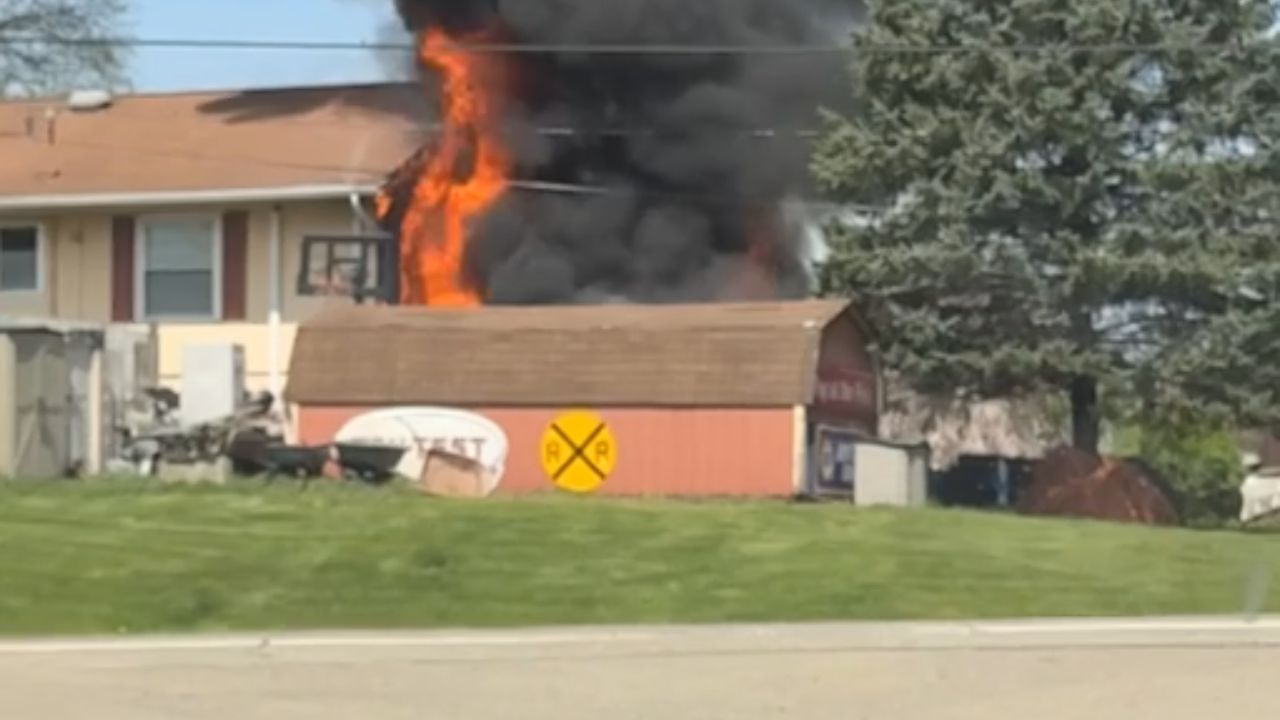 Man discovers a huge fire after first noticing smoke while visiting a park