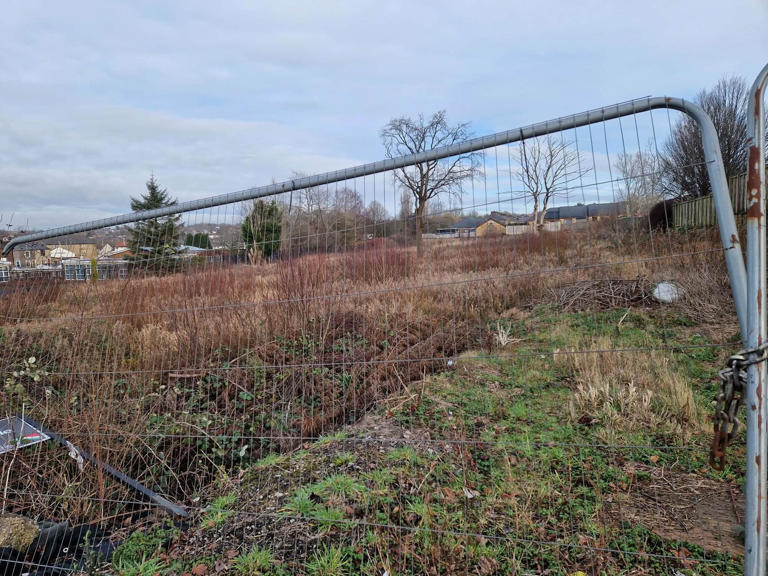 Former allotment site next to Burnley's Sycamore Farm pub goes on ...