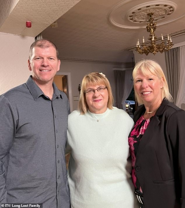 Adopted woman breaks down in tears as she meets half-siblings she never ...