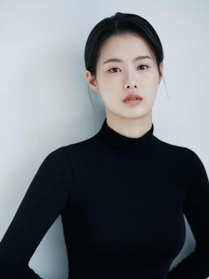 Actor Ki Eun-su signs exclusive contract with Saebyeok Entertainment